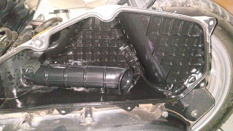 Wah, jadi ini penyebab oli mesin motor matic naik ke box filter udara