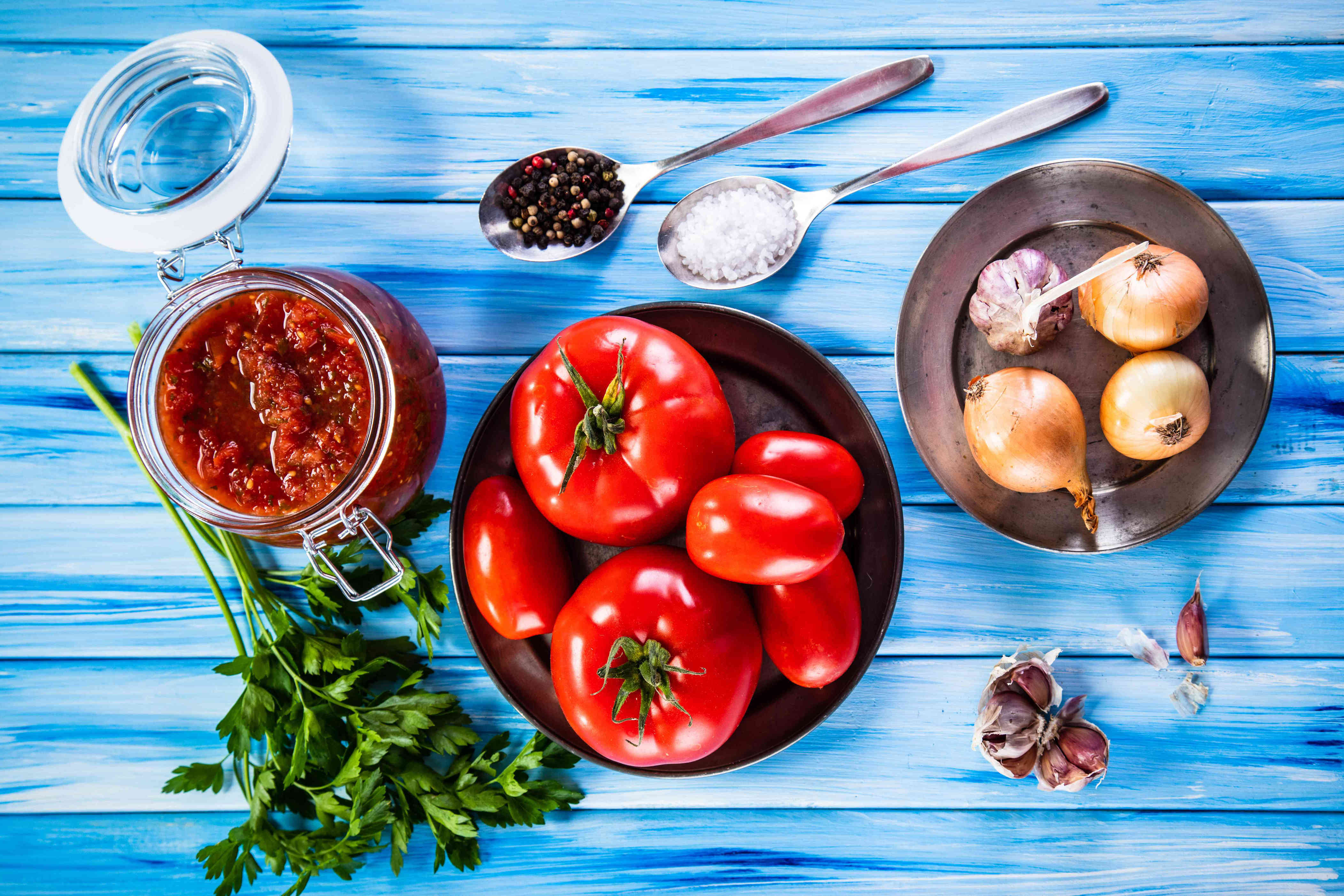 7 Substitutes for Tomato Sauce If You Run Out of the Pantry Staple