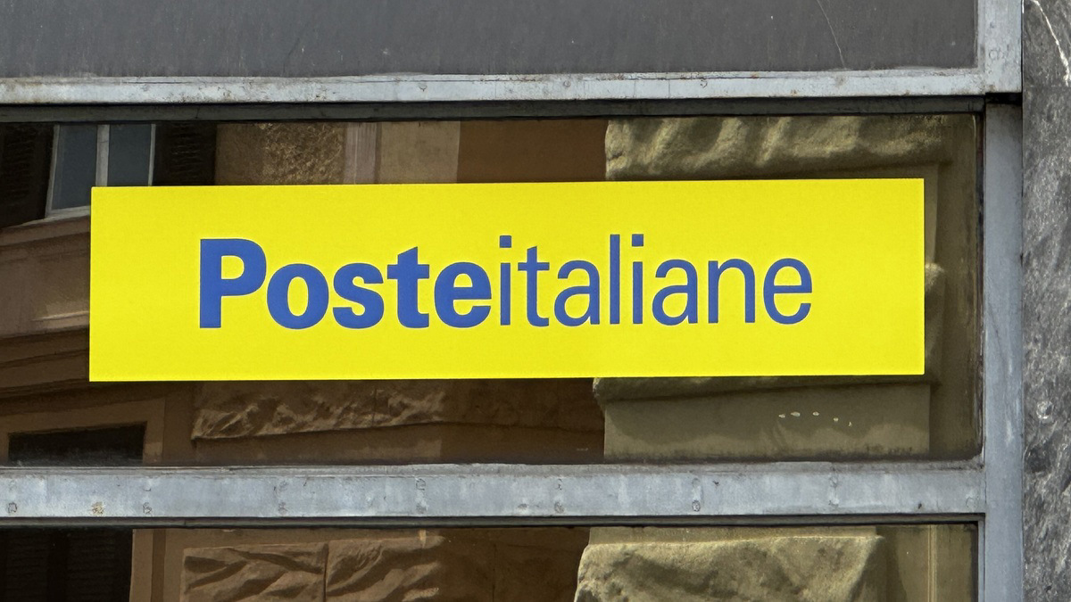 Poste Italiane, rinnovato il contratto: aumento di 230 euro e welfare ... Poste Italiane, rinnovato il contratto: aumento di 230 euro e welfare ...