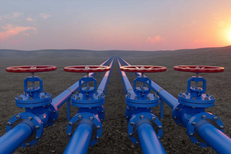 NextEra Energy nears $800M deal for Symmetry Energy - Bloomberg
