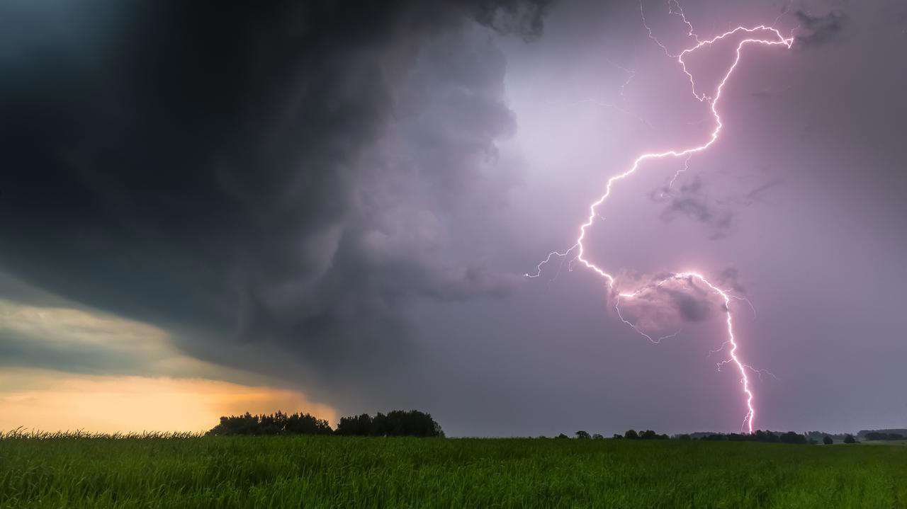 Pogorszenie pogody. Tu IMGW ostrzega przed szczególnie niebezpiecznymi ... Pogorszenie pogody. Tu IMGW ostrzega przed szczególnie niebezpiecznymi ...