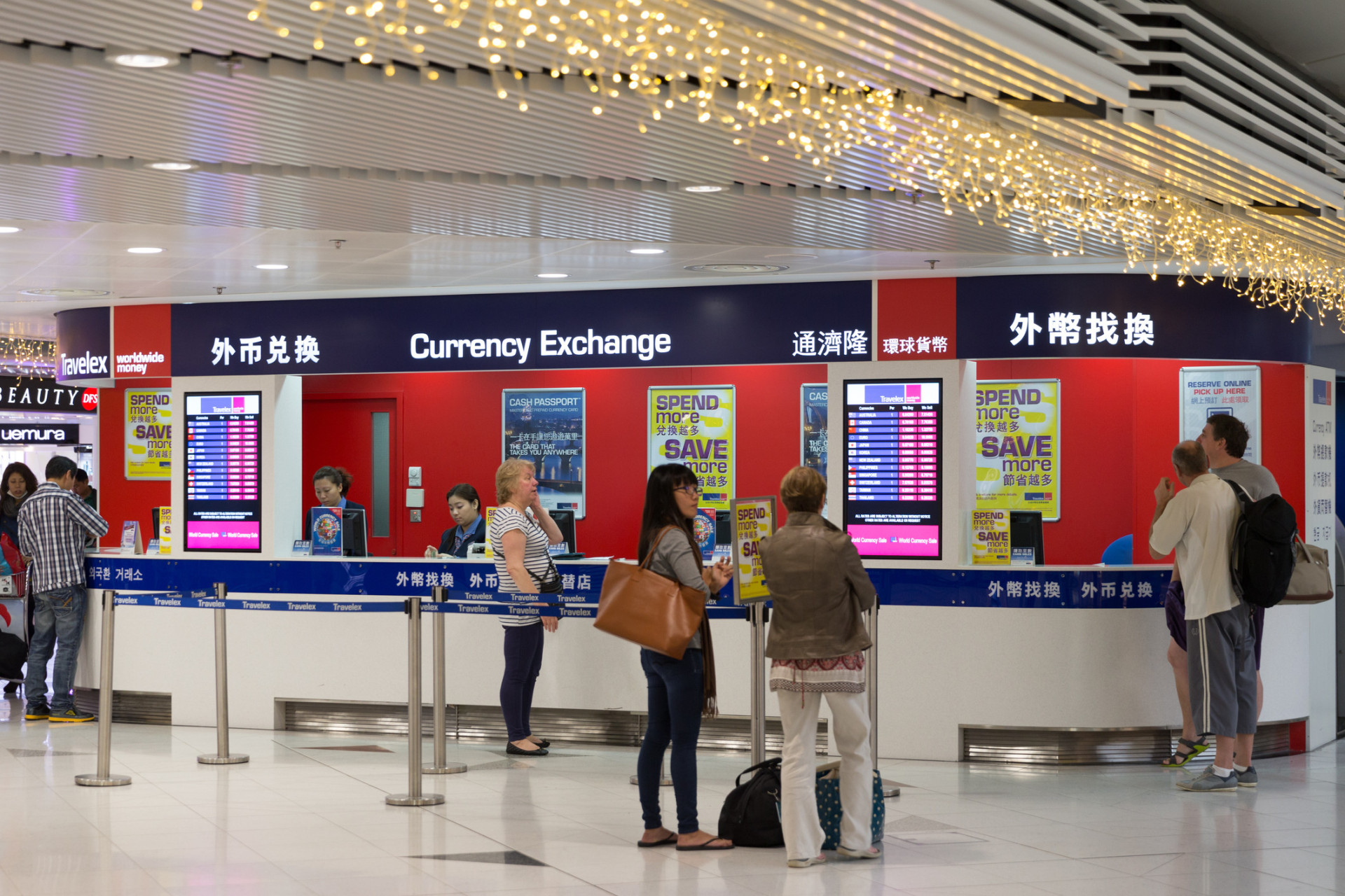 30 things to avoid when you travel abroad