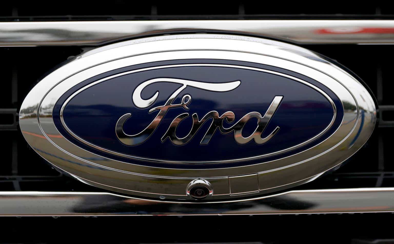 Ford recalls 1.46M U.S. vehicles over rearview camera defect