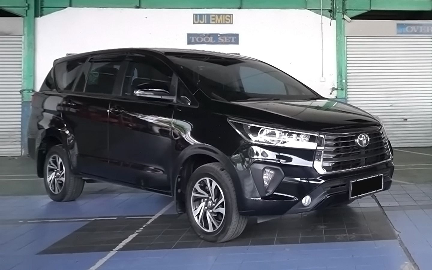 Kalahkan Penjualan Zenix, Innova Reborn Diesel Dapat Diskon Rp 25 Juta
