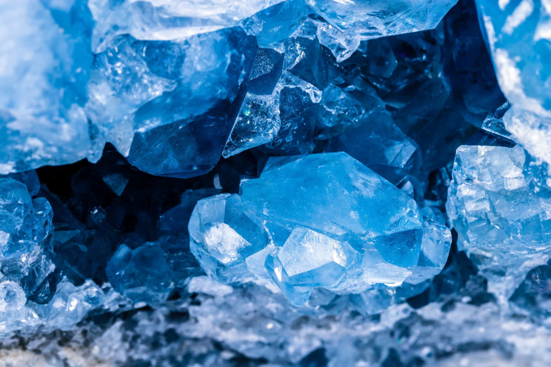 The power of healing crystals