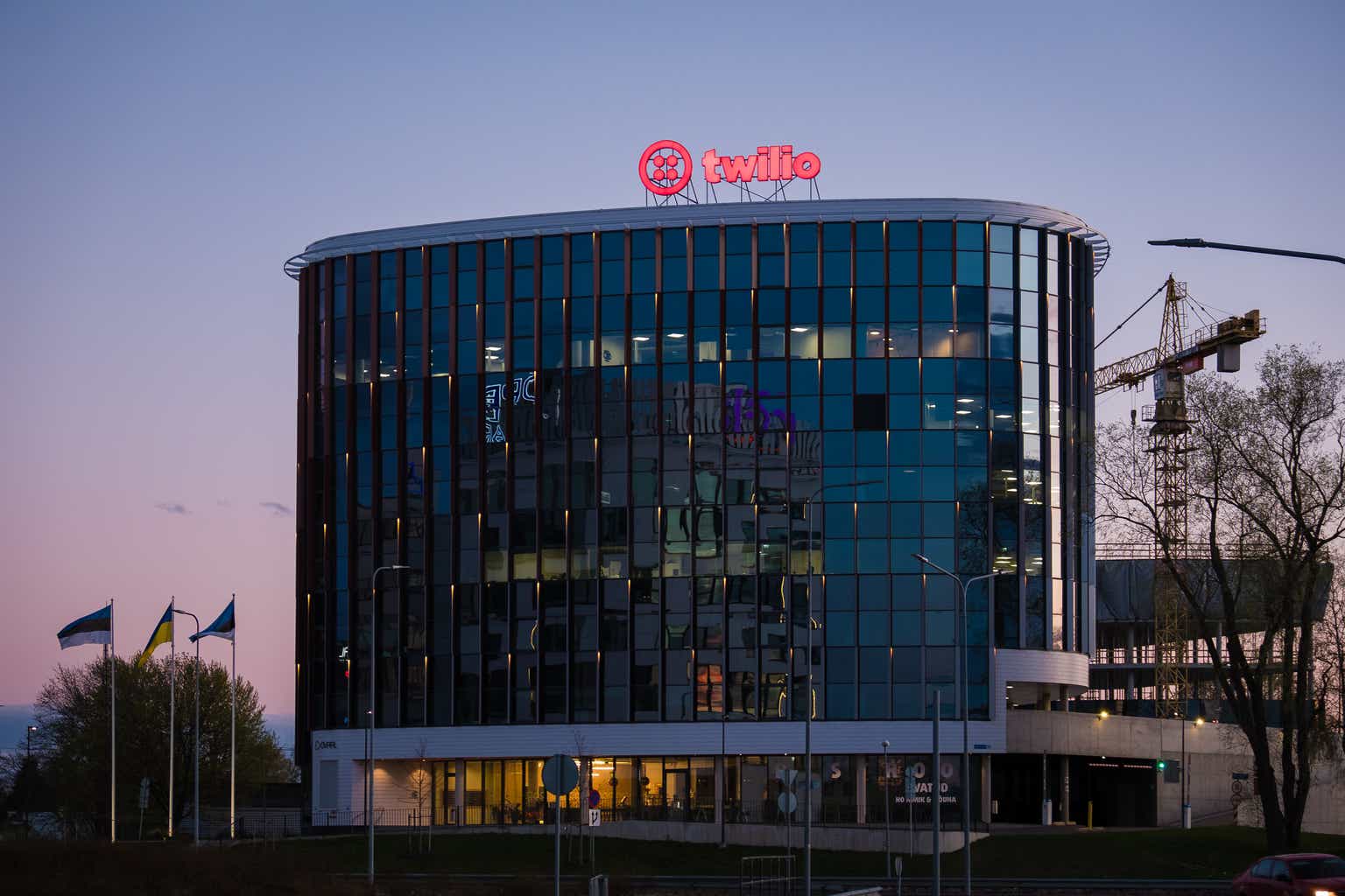 Twilio receives bullish sentiment from analysts after Q1 fires on all ...