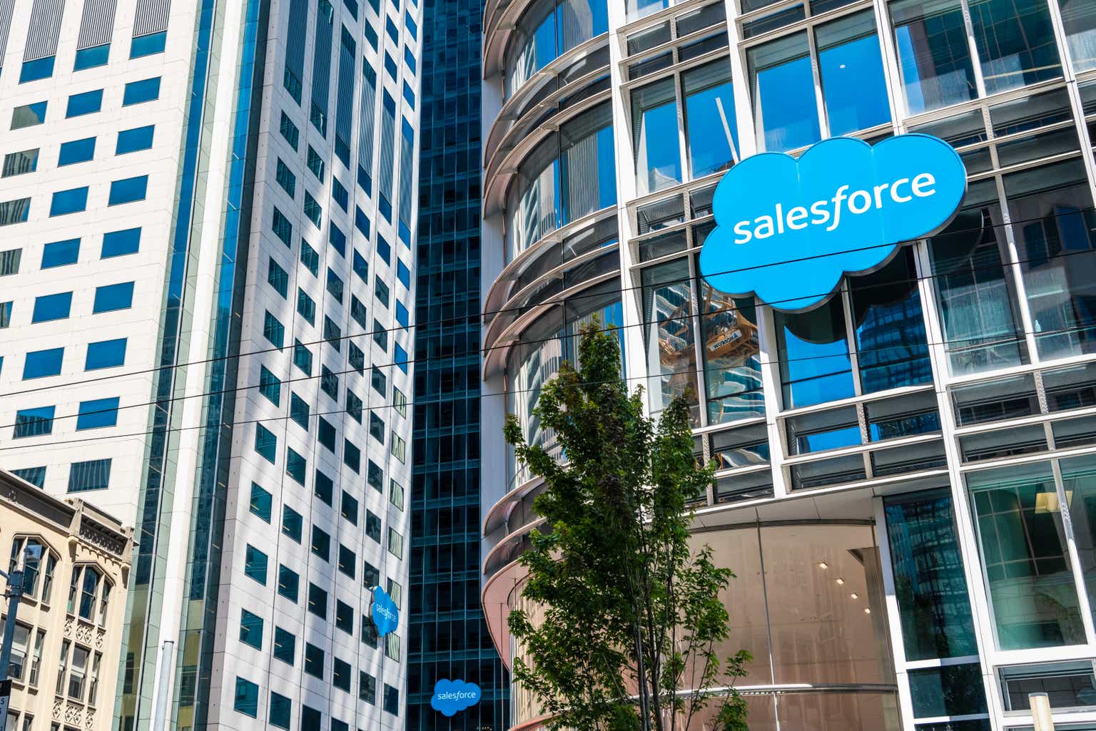 Salesforce climbs after Q1 financial results demonstrate AI traction