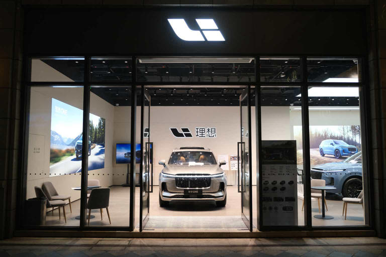 Li Auto May deliveries fall 18% Y/Y