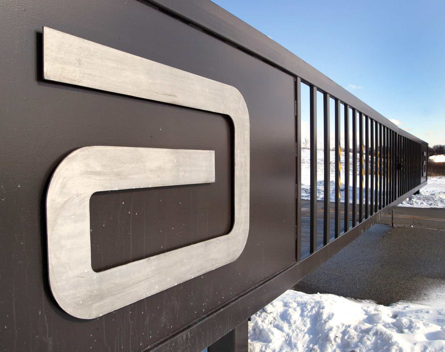 Abbott CEO purchases $2M worth of company shares