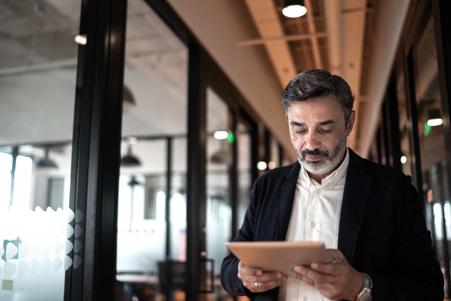 USANA Health expects fiscal 2025 net sales to exceed guidance