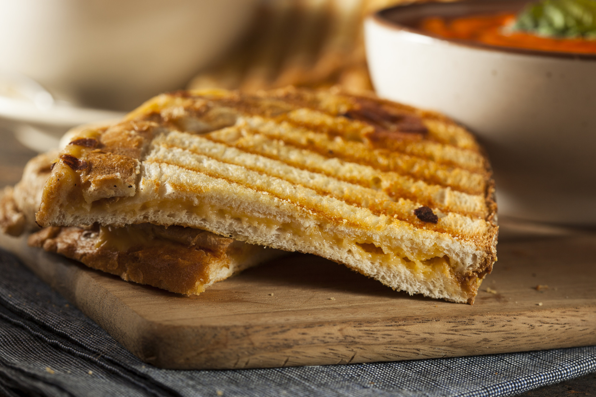 Fromage grillé: comment résister à ces délicieuses recettes