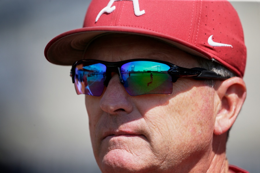 Arkansas’ late rally shocks Ole Miss 12-9 and hands the Razorbacks a ...