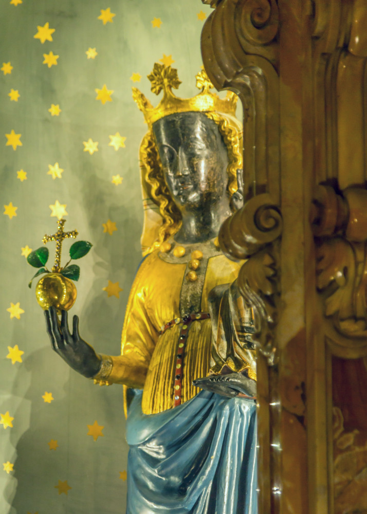 Connaissez-vous l'étrange histoire de la Vierge Noire