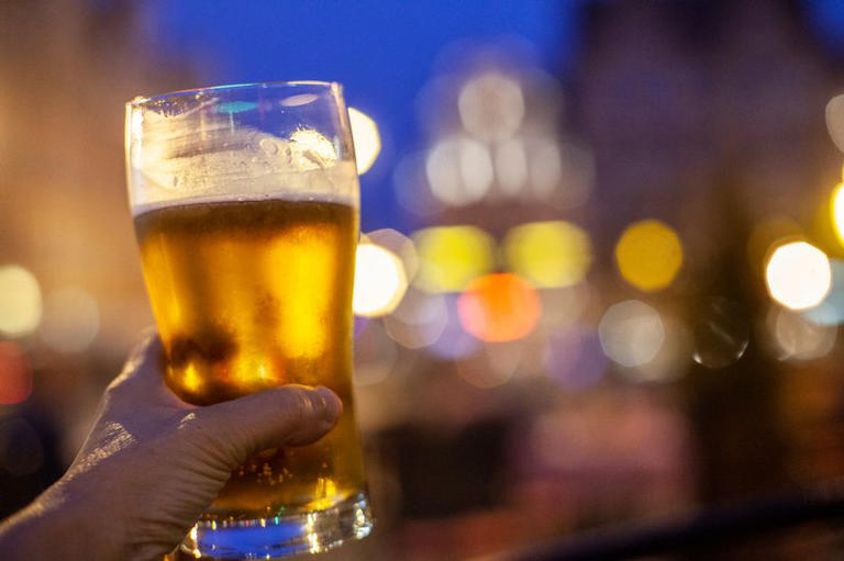 Pub quiz: Test your general knowledge with 20 challenging questions ...