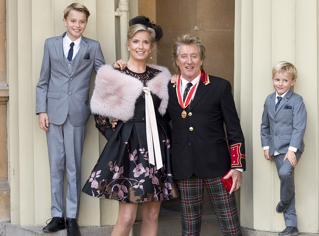 Al Pacino, Robert De Niro & More Celeb Dads Who Had Kids Later in Life