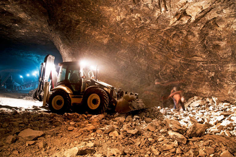 First Majestic secures construction permits for Santa Elena mine expansion