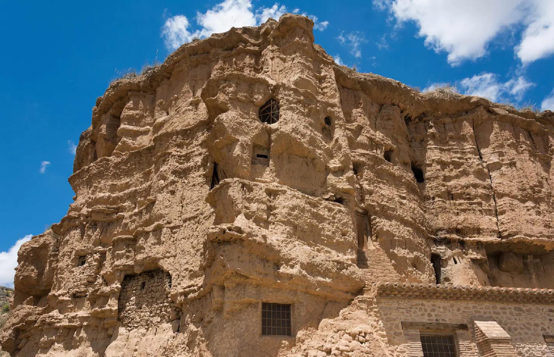 EU bites back hard at Trump’s tariffs with £18,000,000,000 revenge