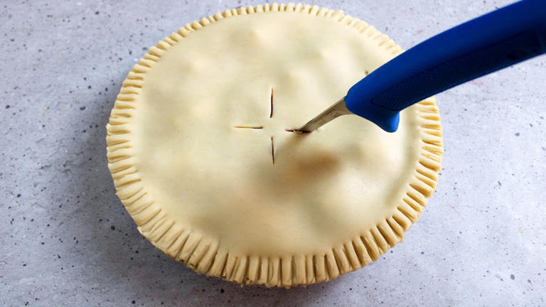 Fresh Raspberry Pie Is Perfect For Summer