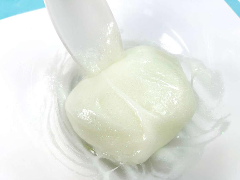 How to Make Glow in the Dark Slime