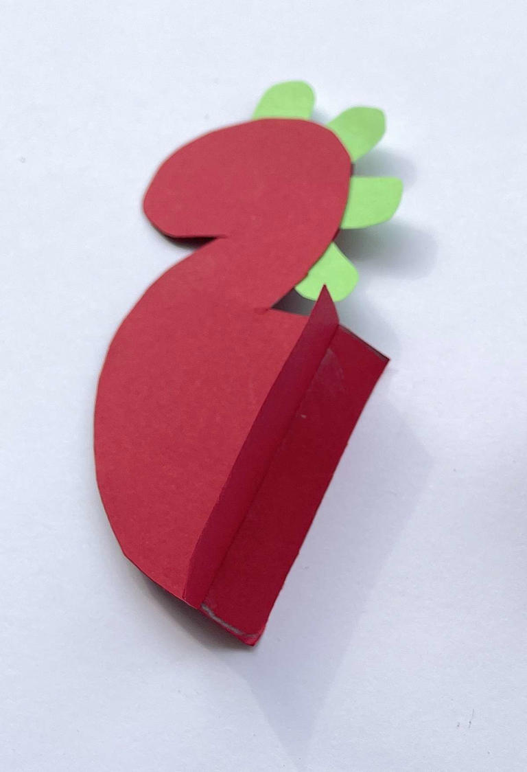 Easy and Colorful Dinosaur Craft