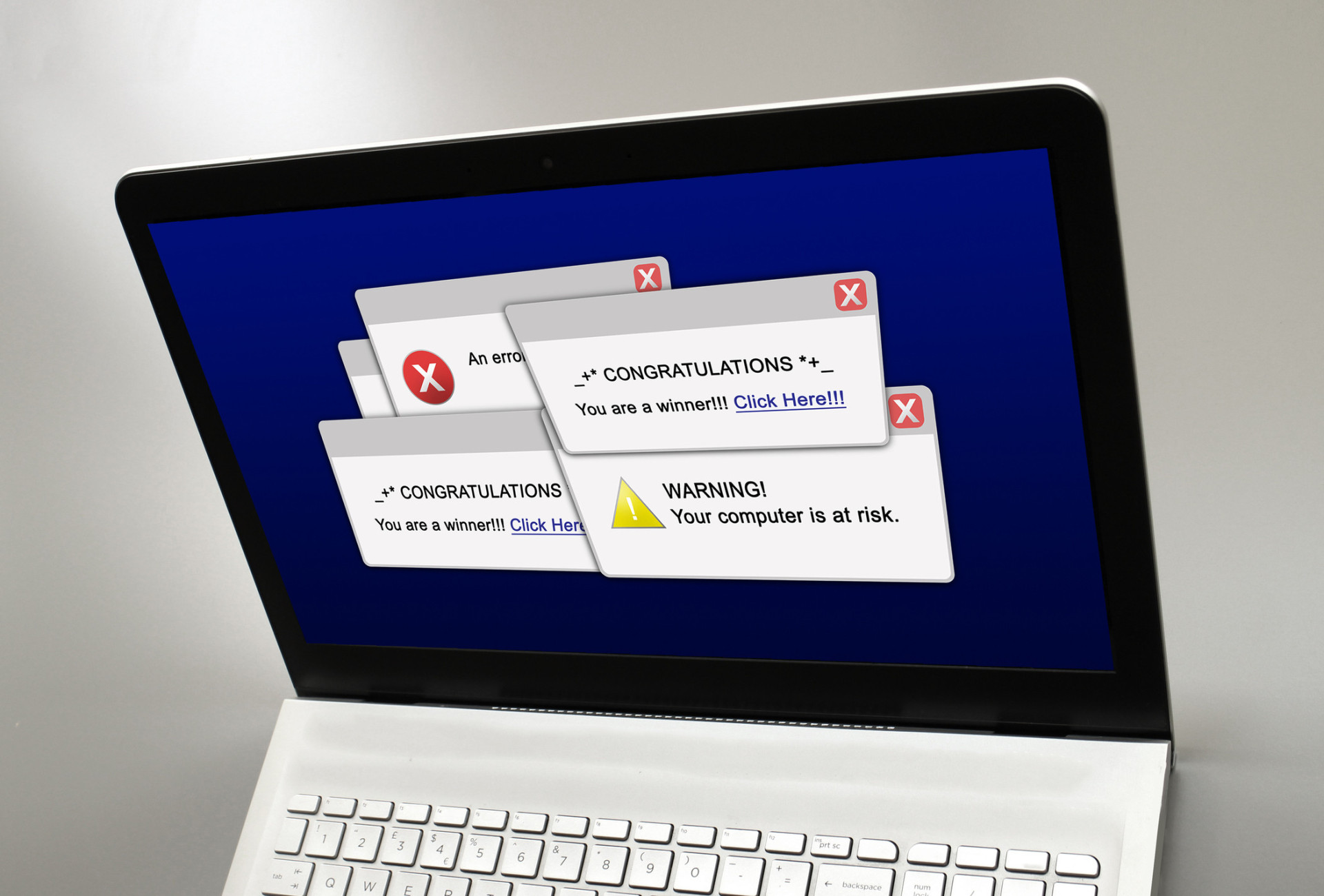Virus informatique: comment éviter la contamination