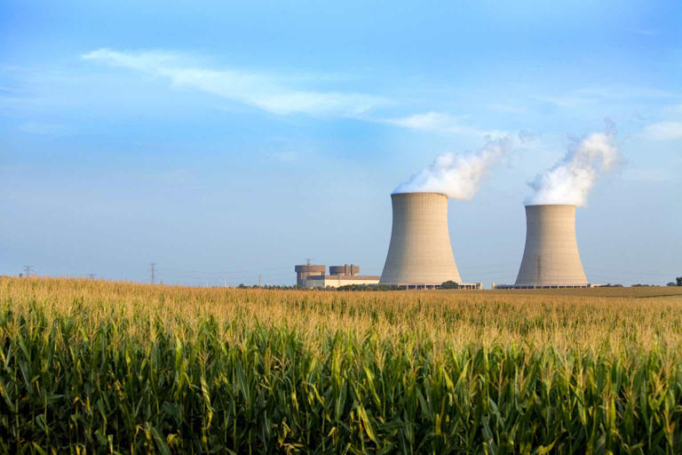 Constellation Energy slips after forecasting 2026 profit below consensus
