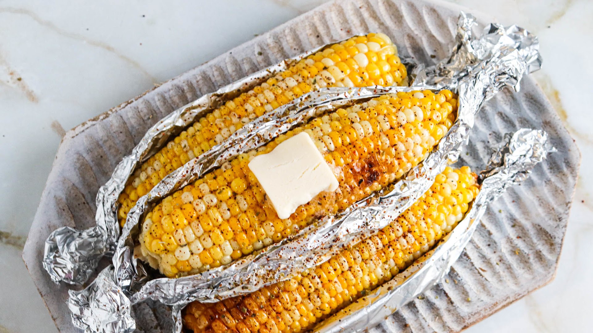 Elevate Fresh Corn On The Cob This Summer With This Grilled Corn Recipe ...