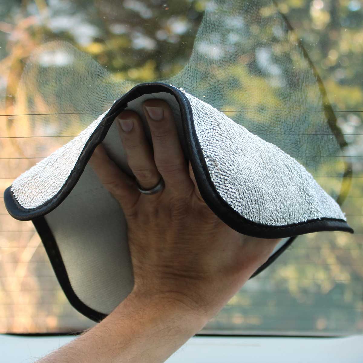 The Best Way to Clean Inside Car Windows