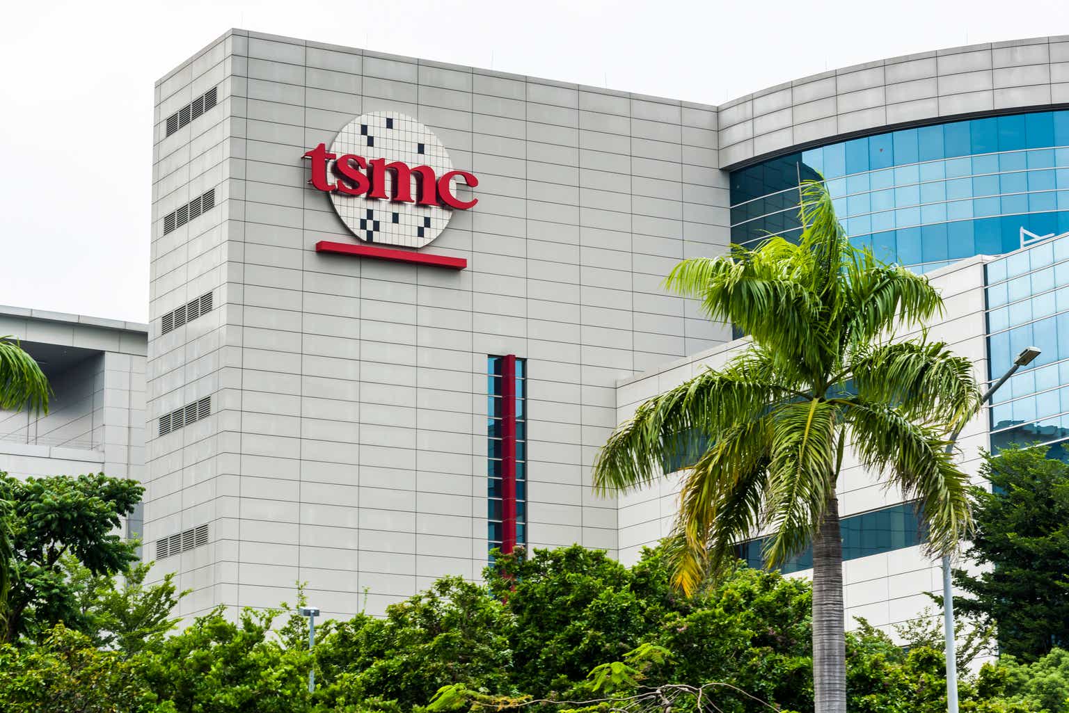 Sony and TSMC plan joint venture for advanced image sensors