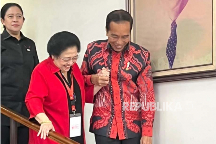 PDIP Keluarkan Surat Pemecatan Terhadap Jokowi, Gibran, dan Bobby Nasution PDIP Keluarkan Surat Pemecatan Terhadap Jokowi, Gibran, dan Bobby Nasution