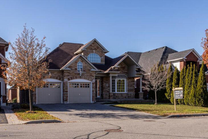 Building vs Buying a Home: Crunching the Numbers