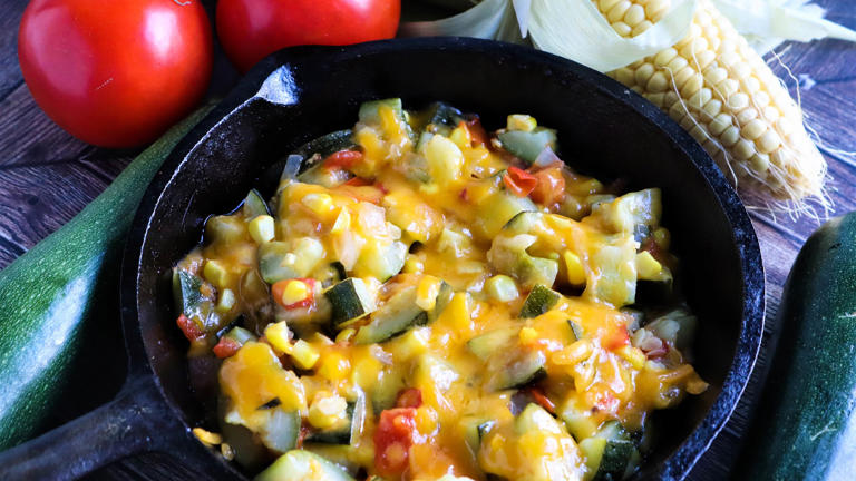 We loved this flavorful zucchini summer side dish - zucchini with corn ...