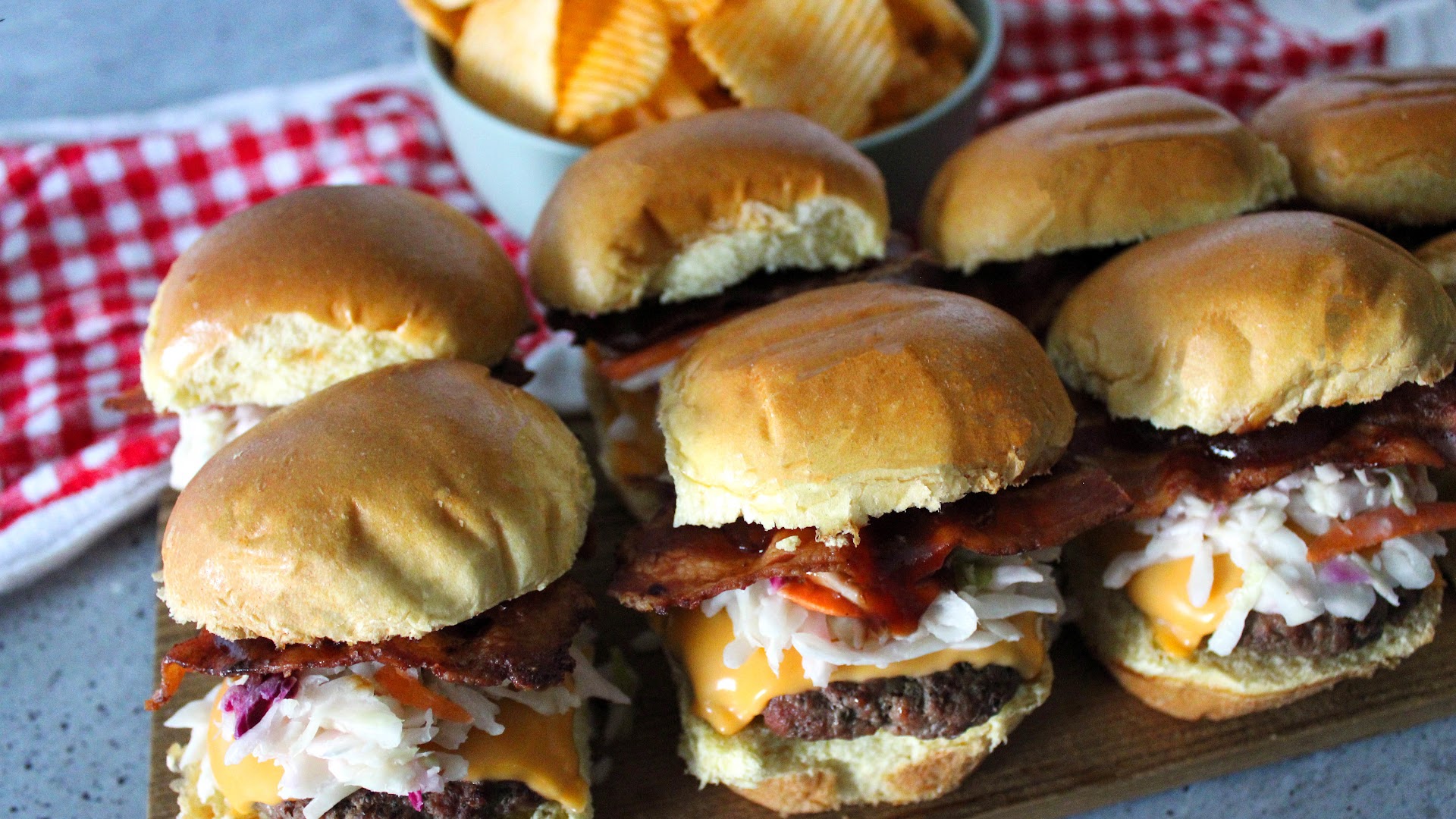 Ground Beef Sliders Are A Popular Appetizer Or Fun And Easy Dinner ...