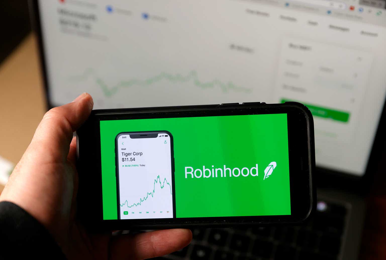 Robinhood Markets trading volume climbs with platform assets in May ...