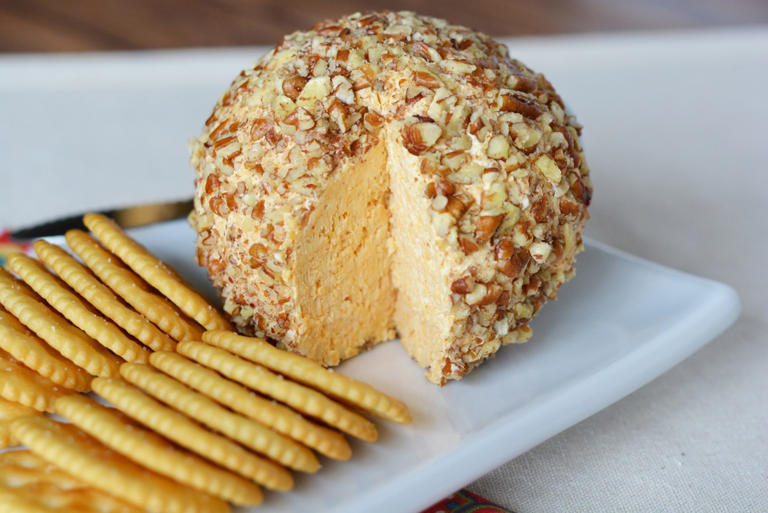 The Best Classic Cheese Ball Appetizer Recipe