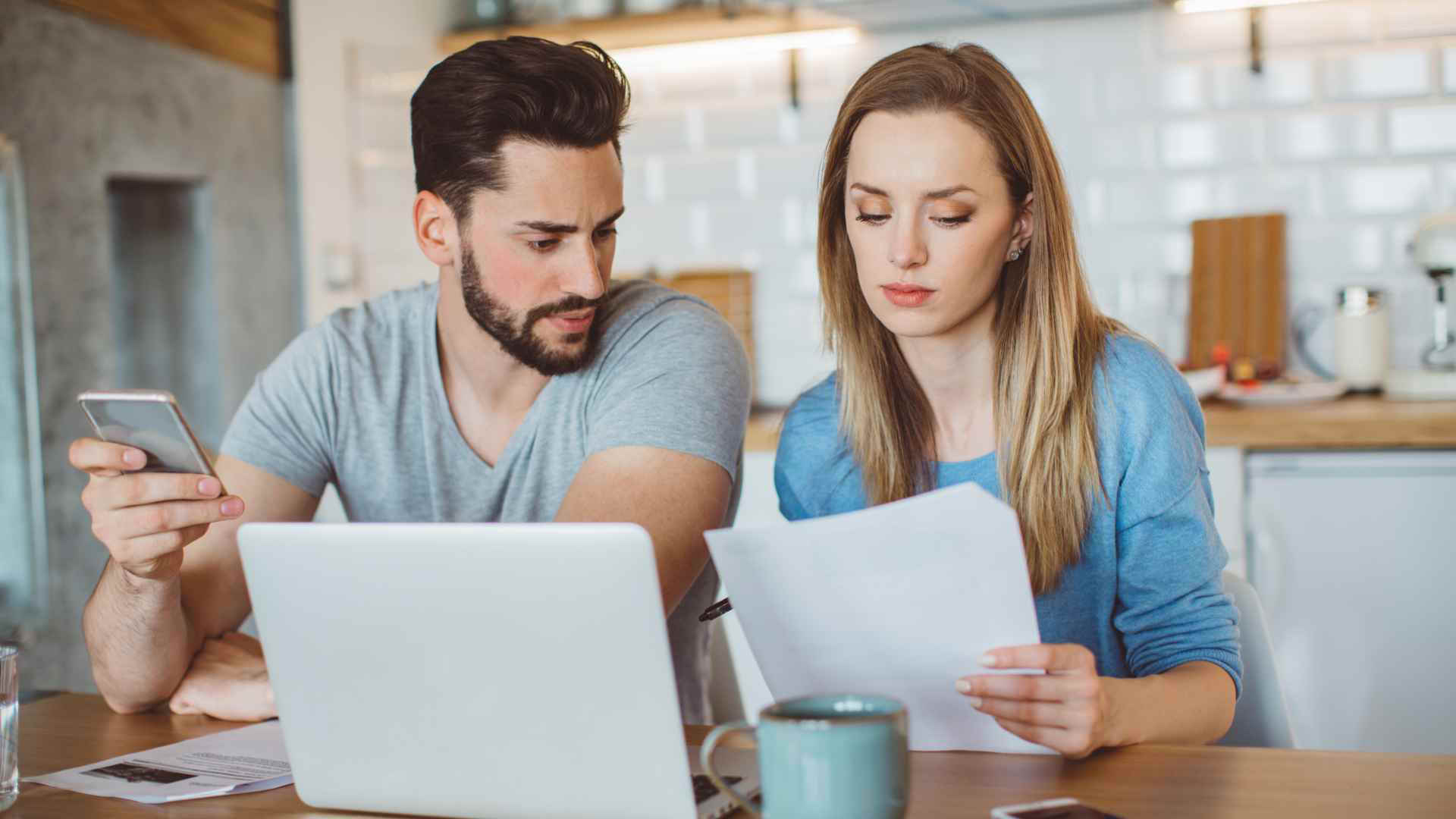 7 Bills Should You Pay Yearly Instead of Monthly? 7 Bills Should You Pay Yearly Instead of Monthly?