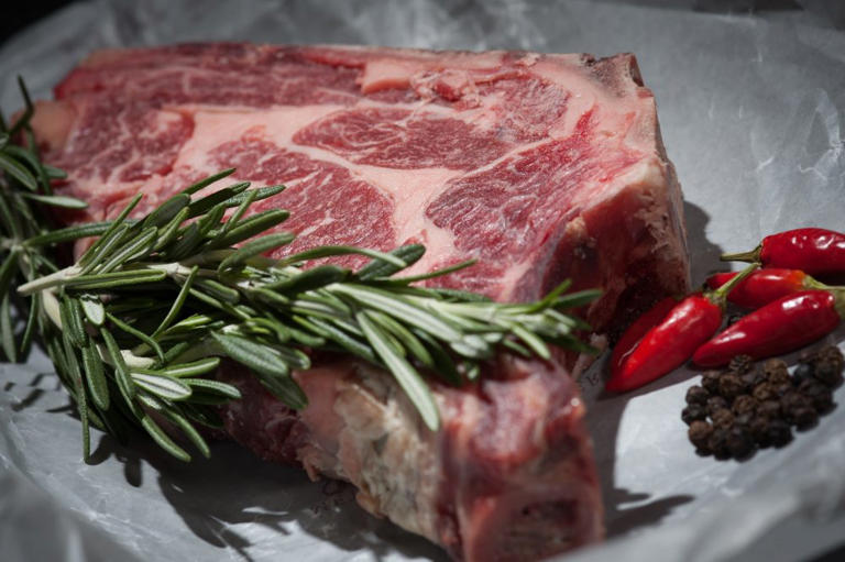 10 Tips to Cooking the Perfect Frozen Steak at Home