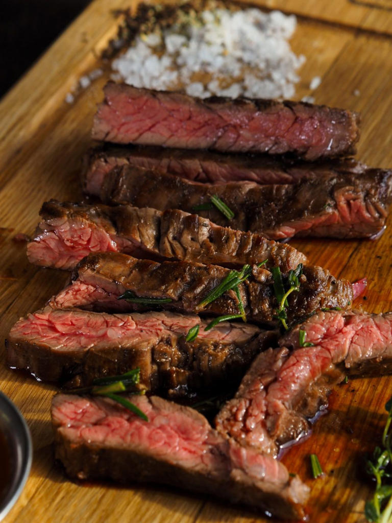 10 Tips to Cooking the Perfect Frozen Steak at Home