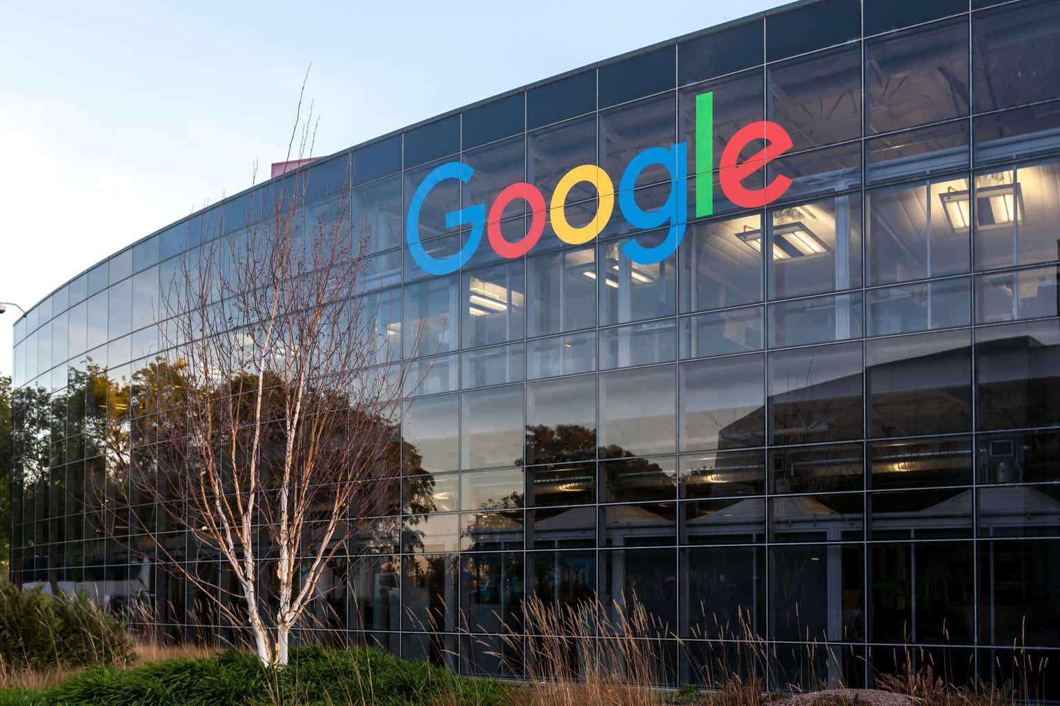 Google to park $10 billion in data center and AI hub in India