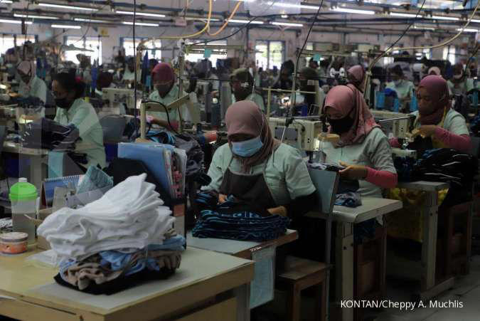 UMP Naik Jadi 6,5%, Kadin: Tidak Mudah Bagi Sektor Padat Karya UMP Naik Jadi 6,5%, Kadin: Tidak Mudah Bagi Sektor Padat Karya