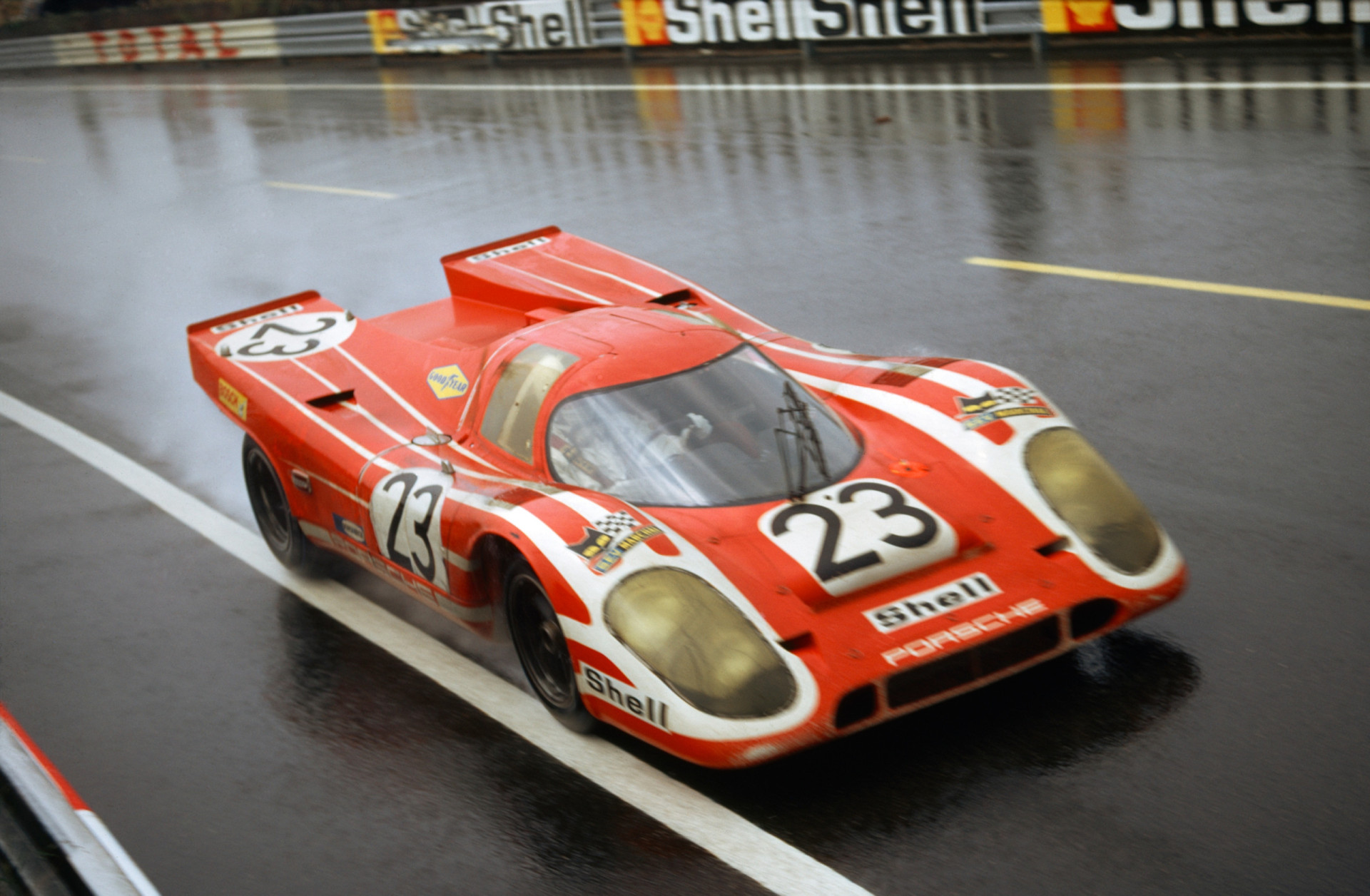 Porsche: the origins of a supercar
