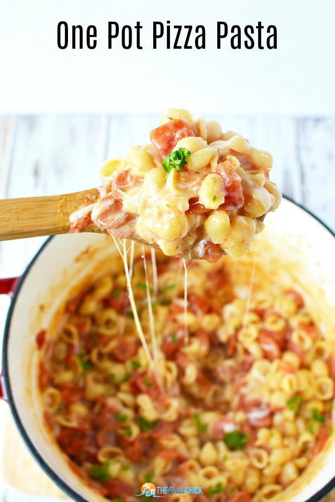 Everyone Loves this One Pot Pizza Pasta Recipe