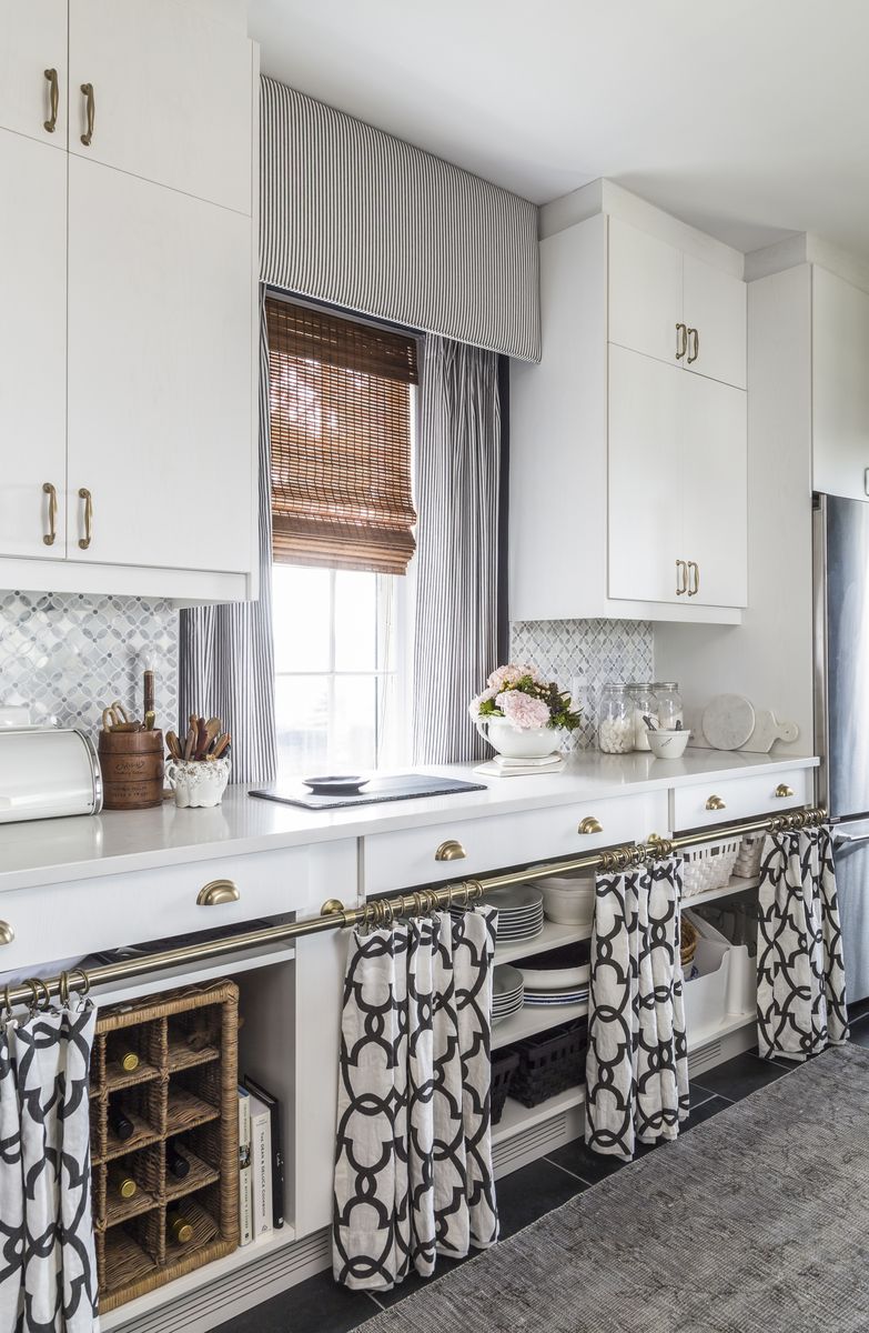 16 Charming Kitchen Curtain Ideas That’ll Add Immediate Style to Your Space