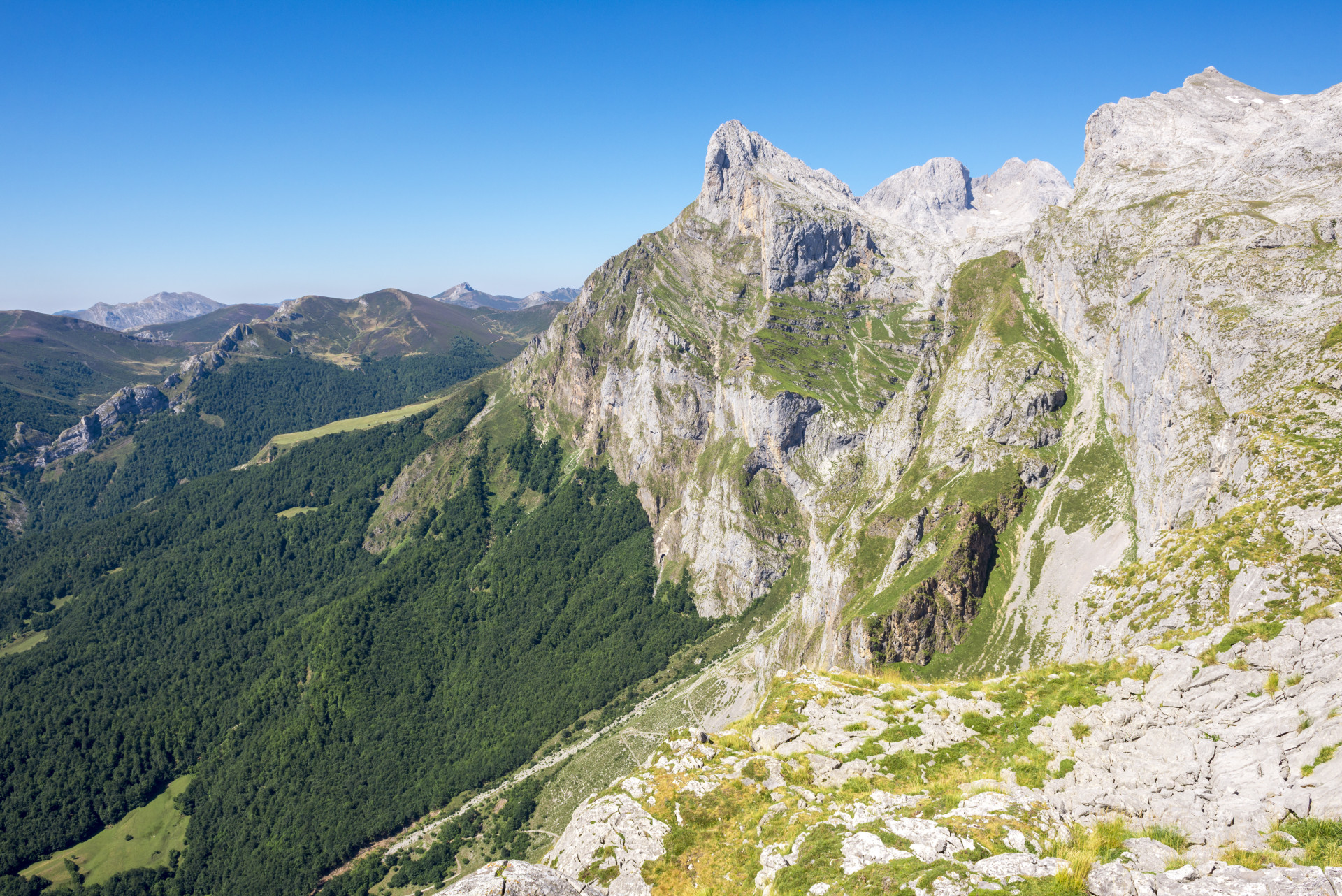 Top destinations for travelers who hate heat