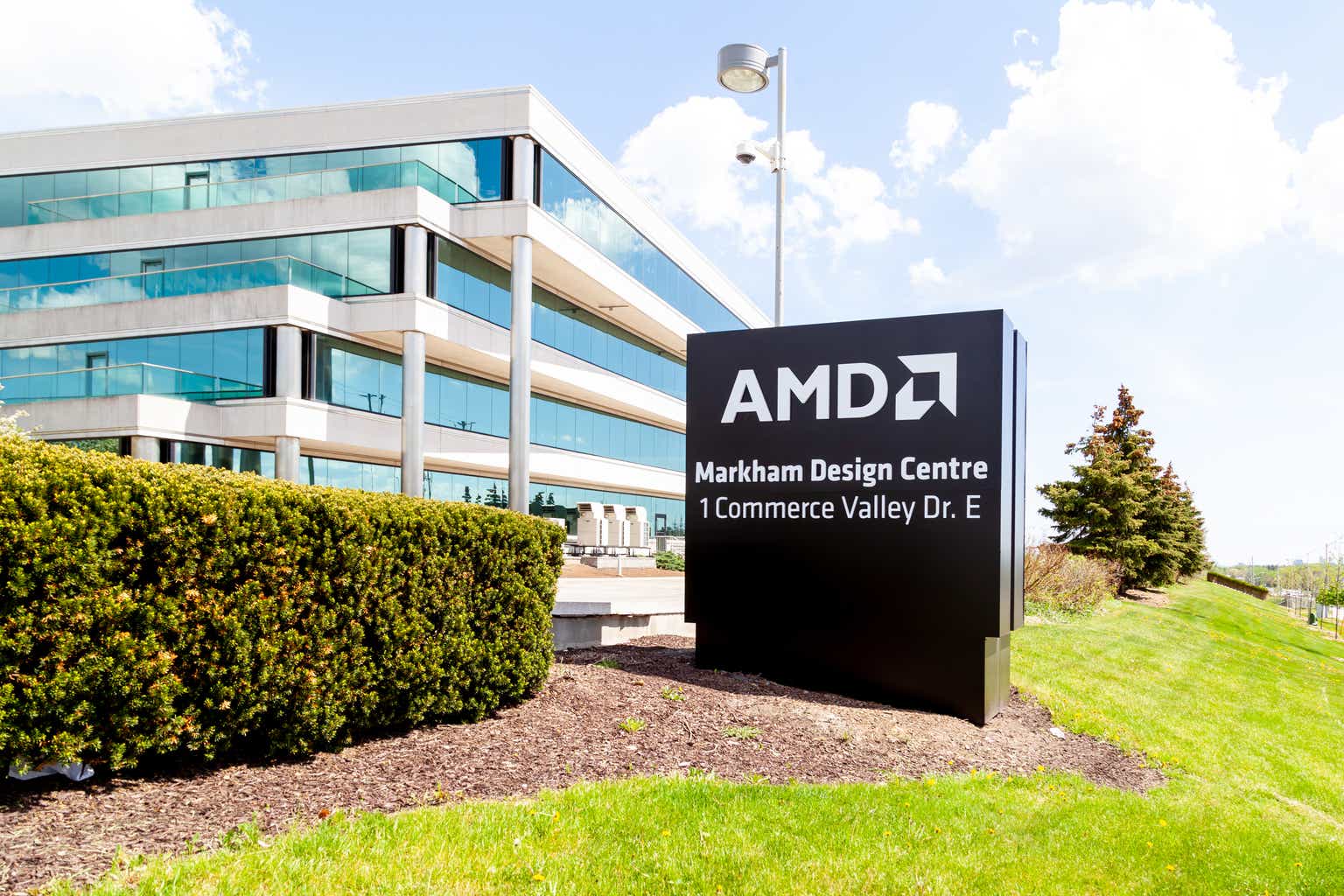 AMD keeps Neutral rating at Citi after China AI chip sales deal with US
