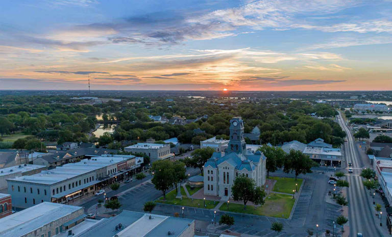 The Best Things To Do In Granbury, Texas