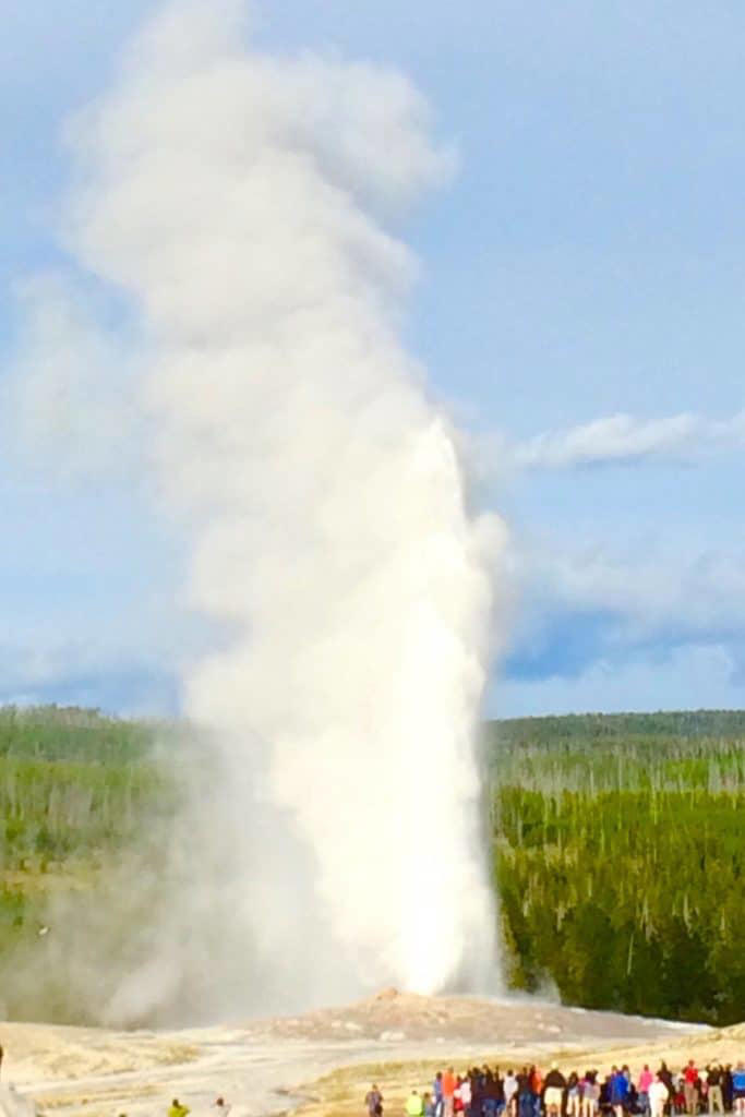 Geysers and Pools: Top 11 Things to do Yellowstone's Old Faithful