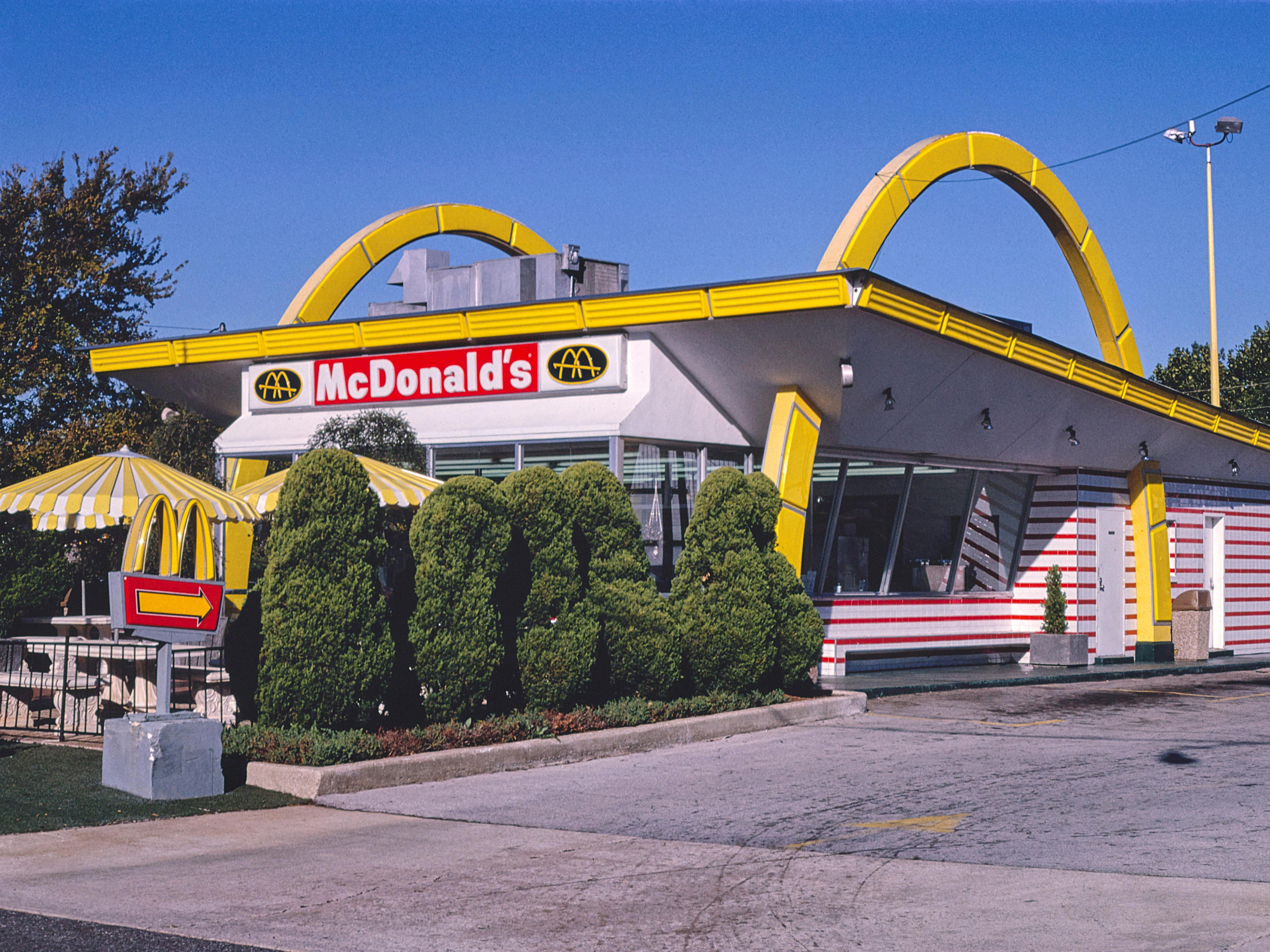 Vintage photos show what it was like to eat at McDonald's in the 1980s