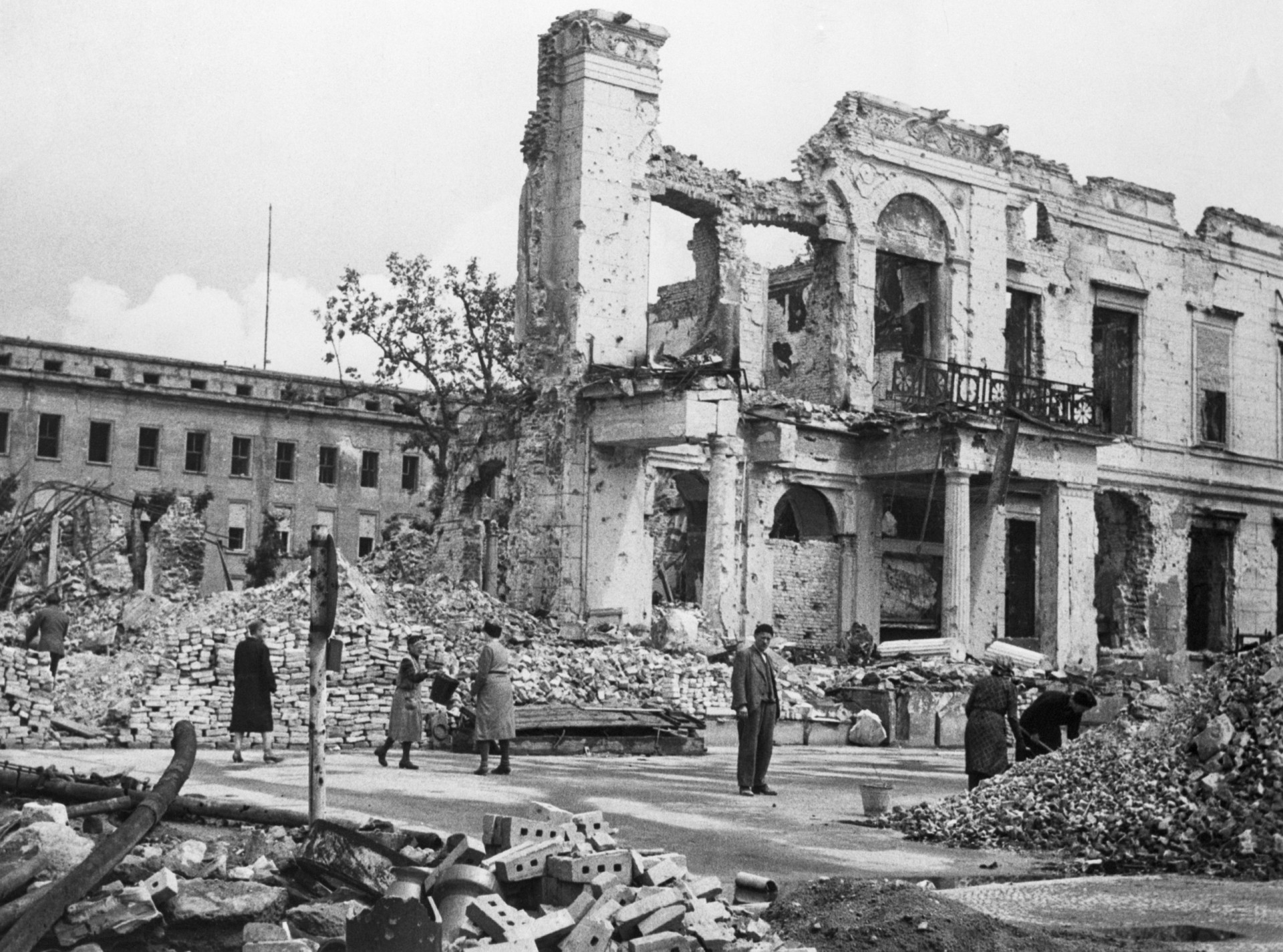 Ruins and rubble: Germany post-WWII