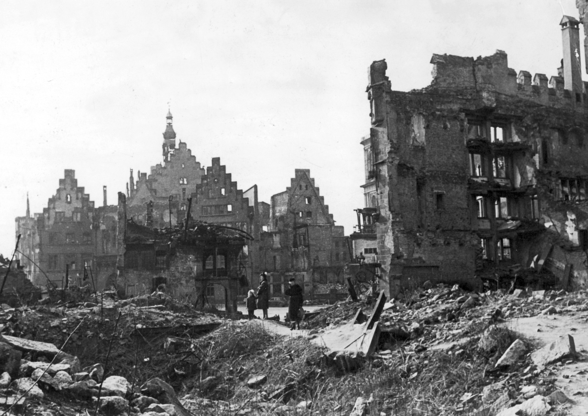 Ruins and rubble: Germany post-WWII